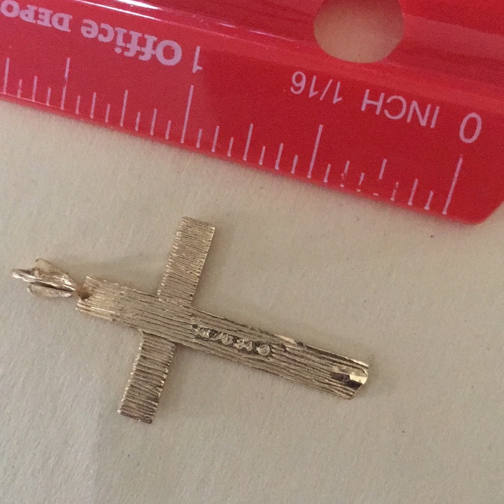 14k Yellow Gold Michael Anthony Ma Cross Pendant. - Gem
